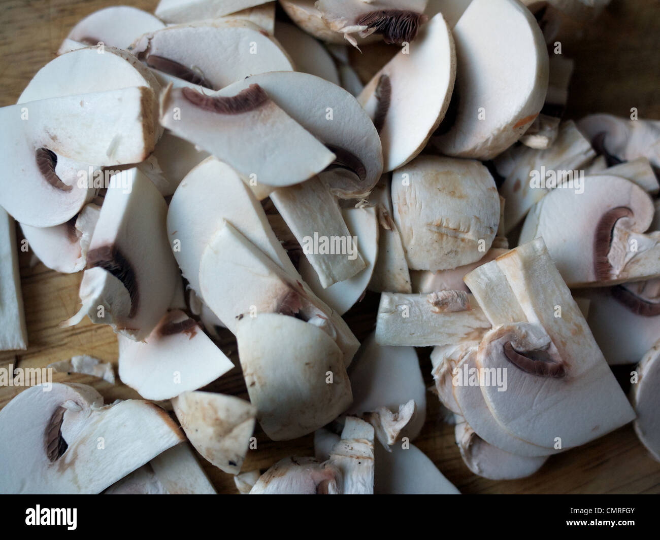 Chopped mushrooms hi-res stock photography and images - Alamy