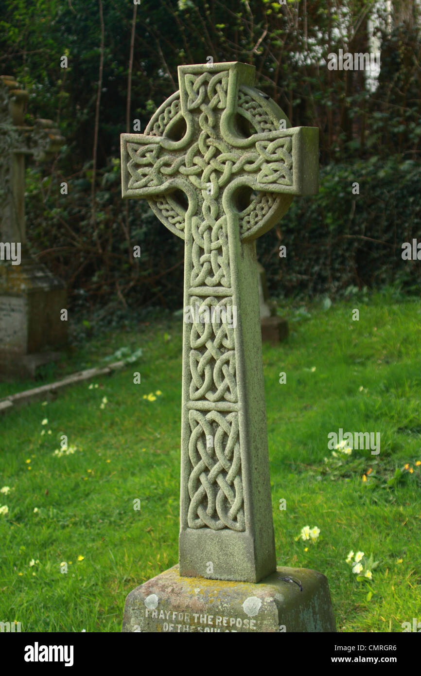 Gravestones in St Wulstan's churchyard, Little Malvern, Worcestershire ...