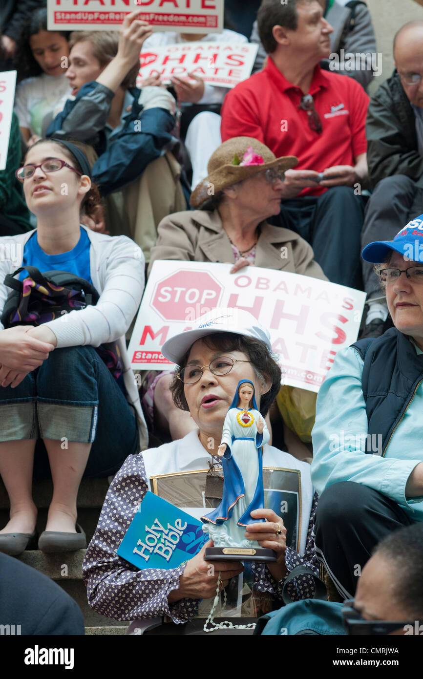 Members of various religious pro-life groups protest in New York ...