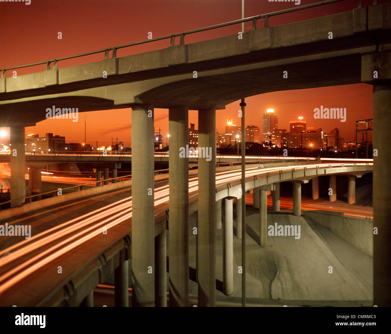 Vintage car ramps hi-res stock photography and images - Alamy