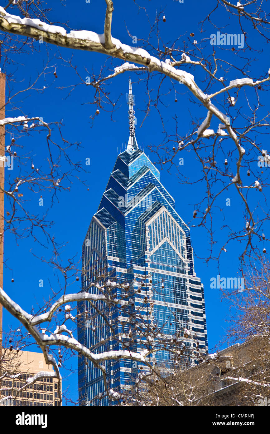 ONE LIBERTY PLACE FROM SNOWY WINTER RITTENHOUSE SQUARE PARK ...