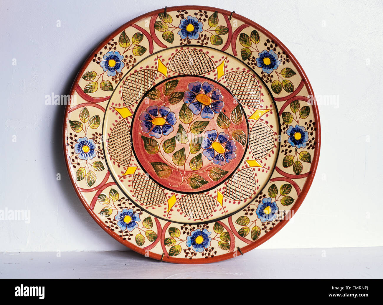 PORTUGUESE HANDPAINTED POTTERY LISBON PORTUGAL Stock Photo - Alamy