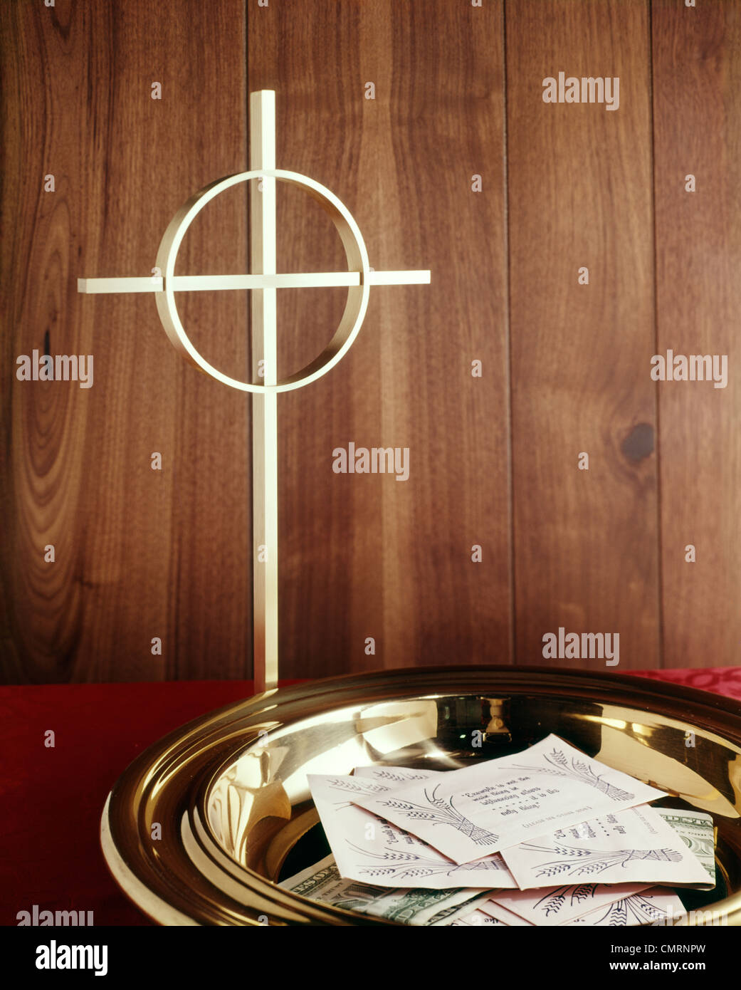 Collection plate church hi-res stock photography and images - Alamy
