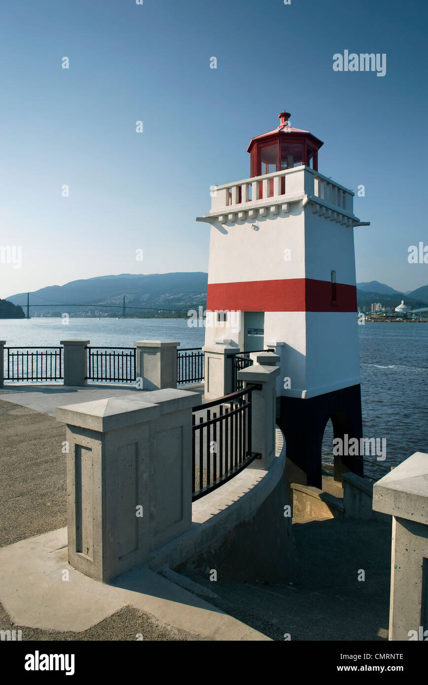 Brockton Point Lighthouse, Stanley Park, overlooking Burrard Inlet ...