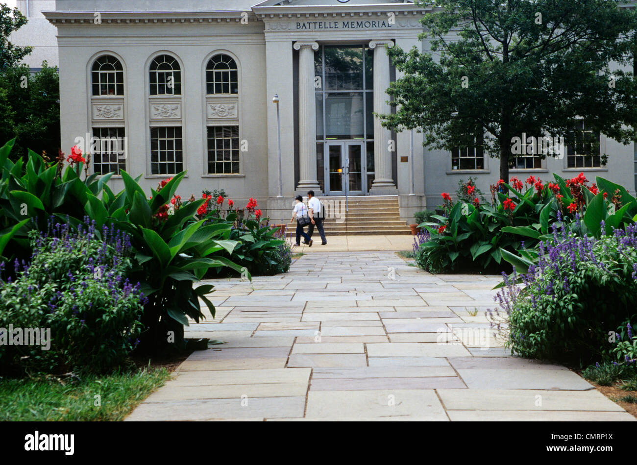 2000s CAMPUS SCENE AMERICAN UNIVERSITY WASHINGTON DC USA Stock Photo ...