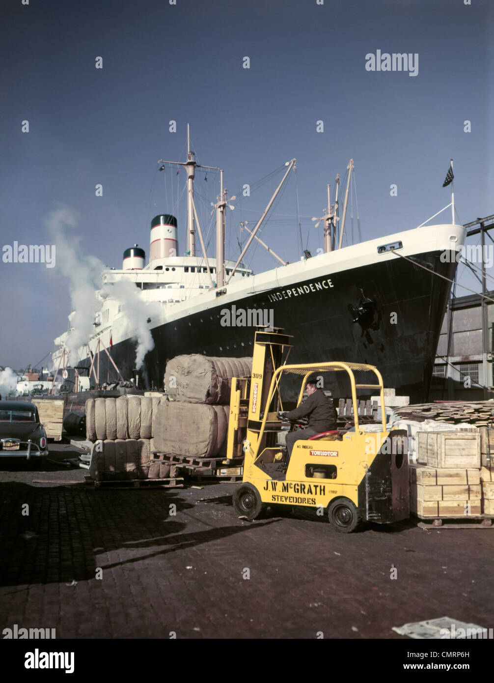 1950s 1960s CARGO BEING LOADED UNLOADED FREIGHTER SHIP NORTH RIVER PIER ...