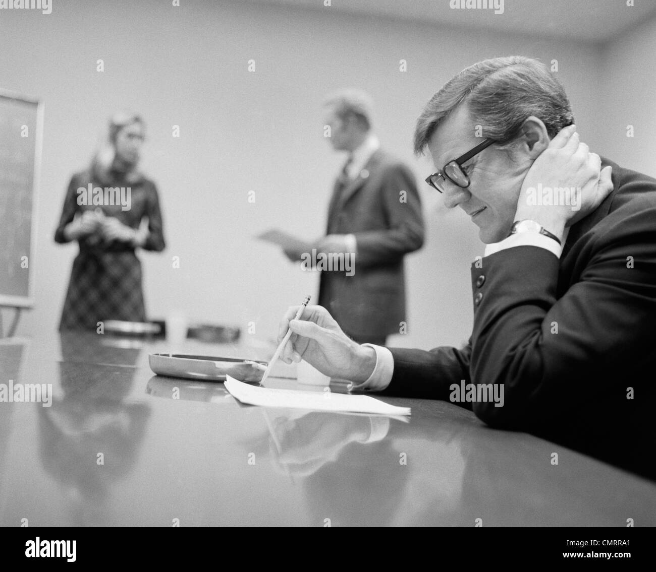 1970s office meeting hi-res stock photography and images - Alamy