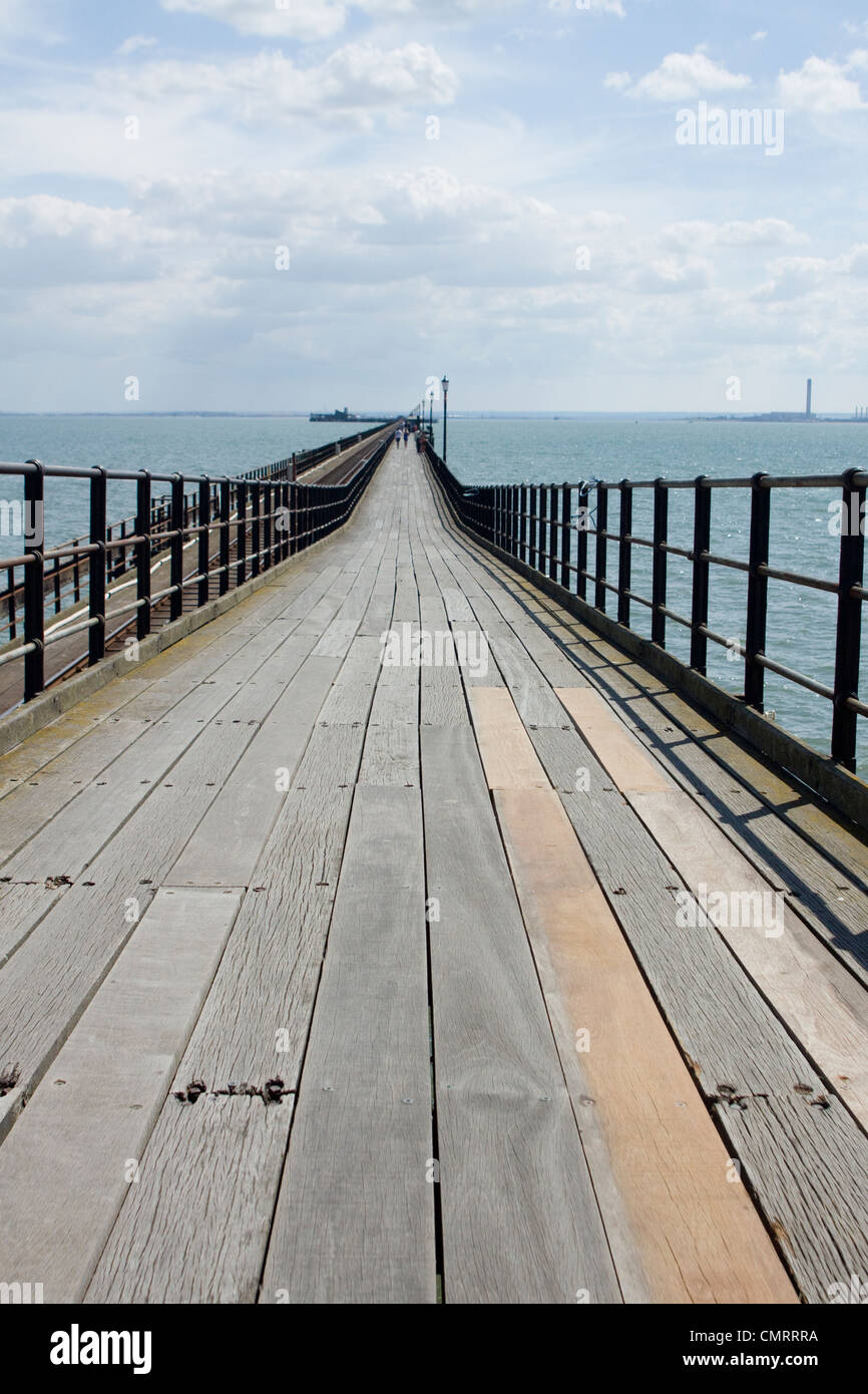 Southend pleasure pier hi-res stock photography and images - Alamy