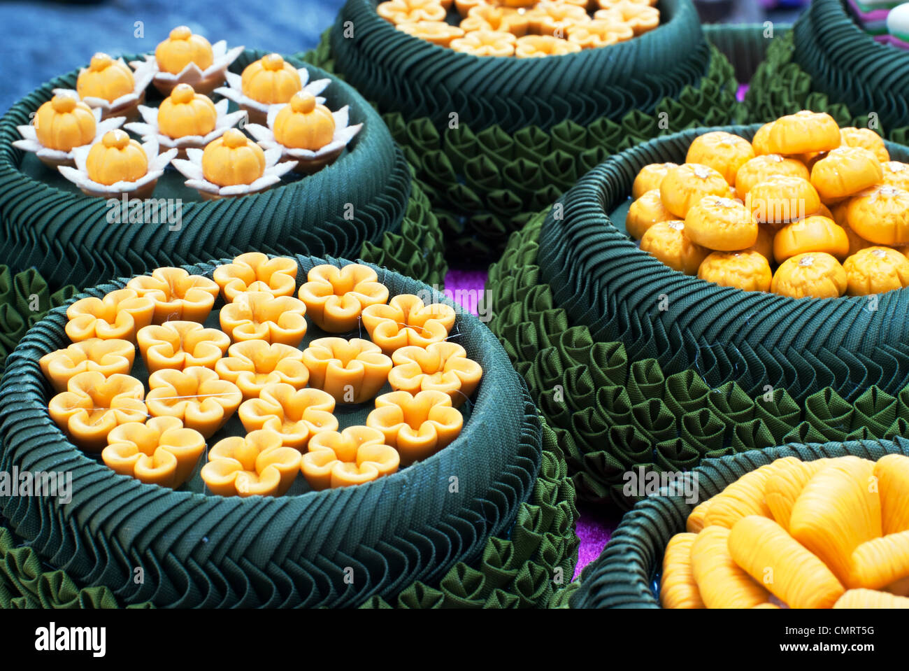 Thai traditional desserts hi-res stock photography and images - Alamy