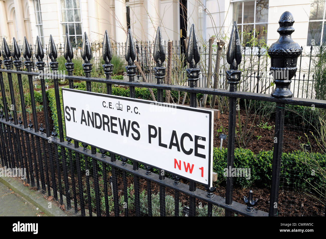 St andrews place hi-res stock photography and images - Alamy