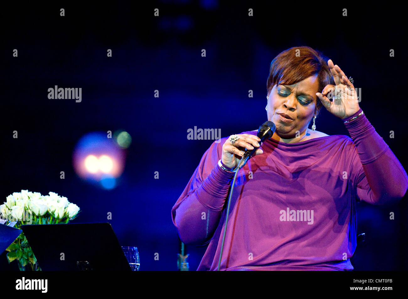 Dianne Reeves concert in Prague Stock Photo - Alamy