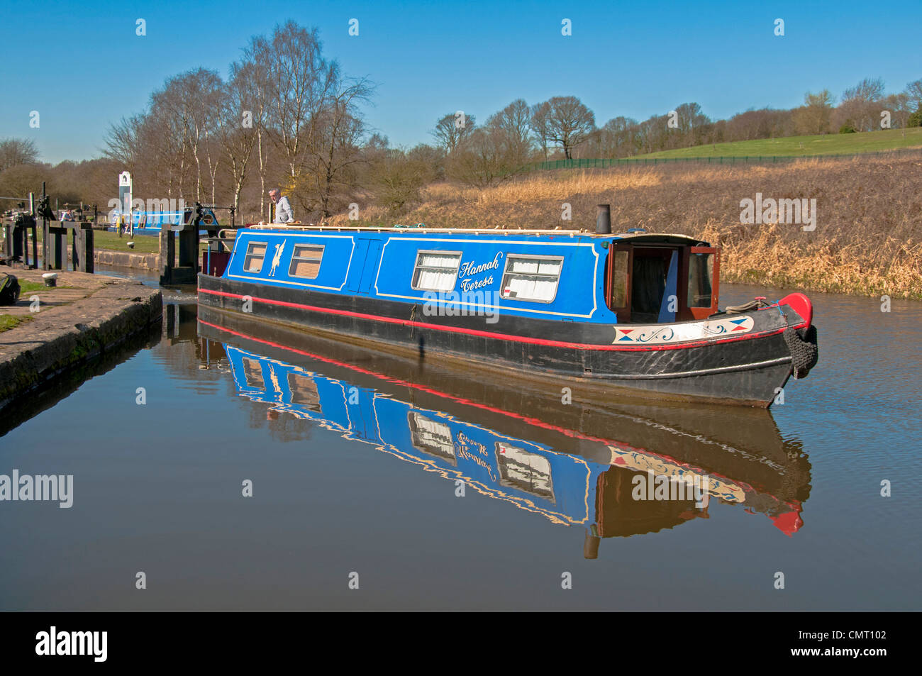 Dean lock on the leeds and liverpool canal hi-res stock photography and ...