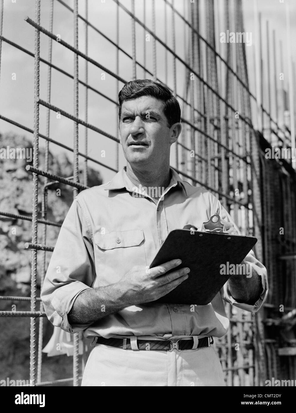 Construction workers on job site Black and White Stock Photos & Images ...