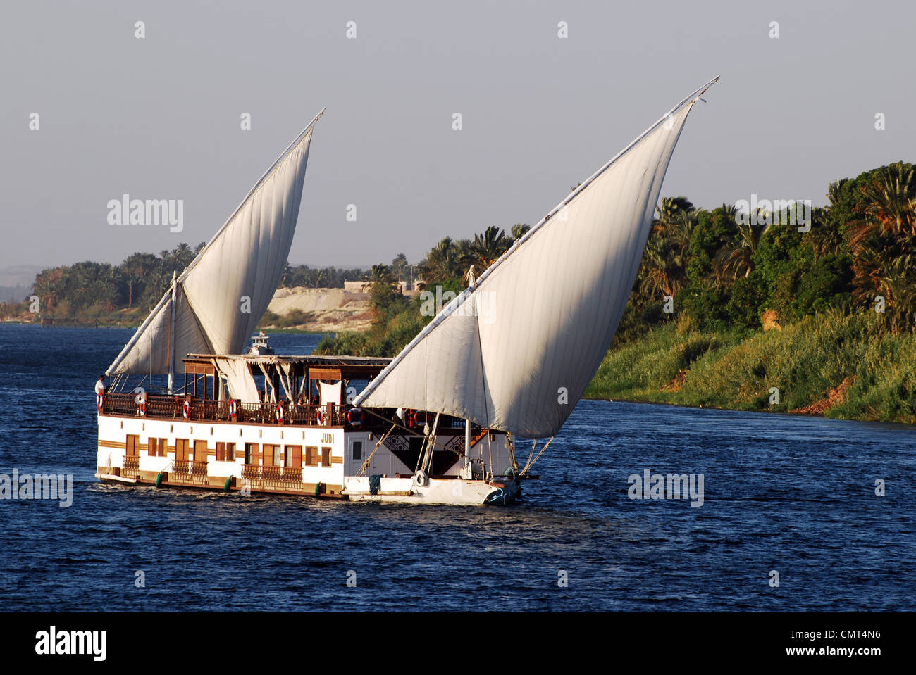 Dual masted hi-res stock photography and images - Alamy