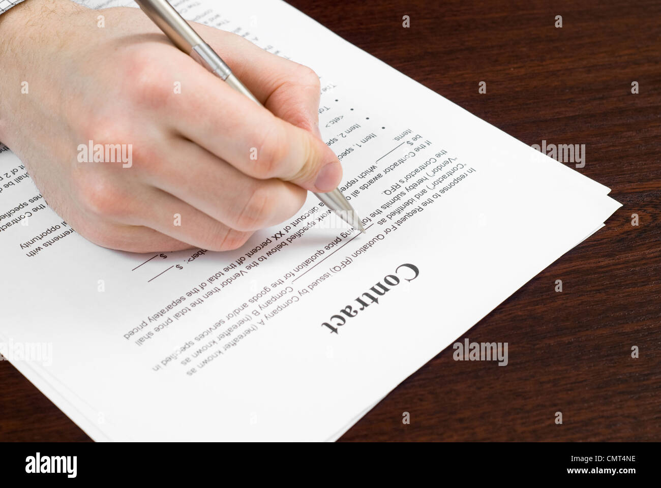 Business and contract hi-res stock photography and images - Alamy