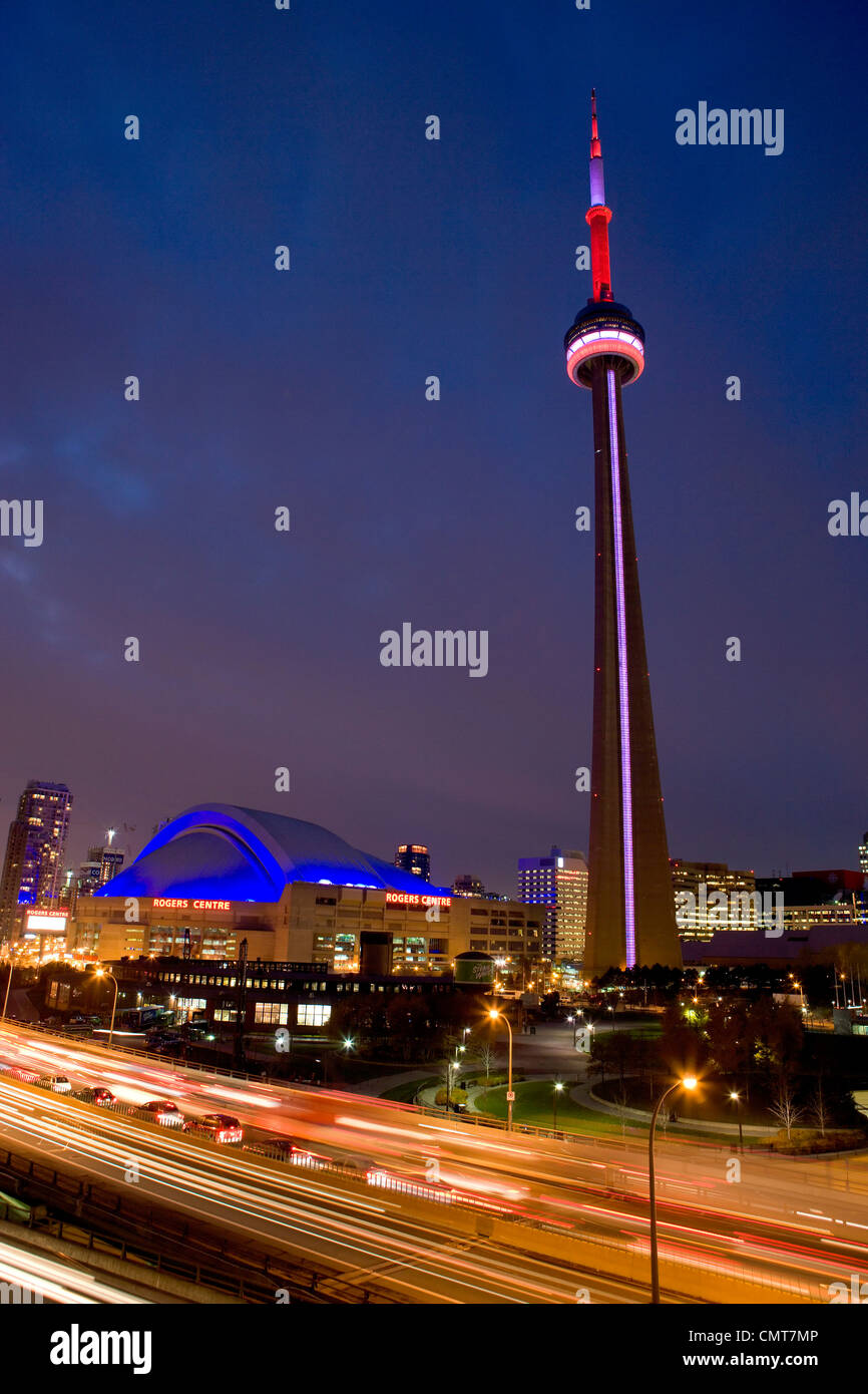 Gardiner Expressway and CN Tower at Night, Toronto, Ontario Stock Photo - Alamy