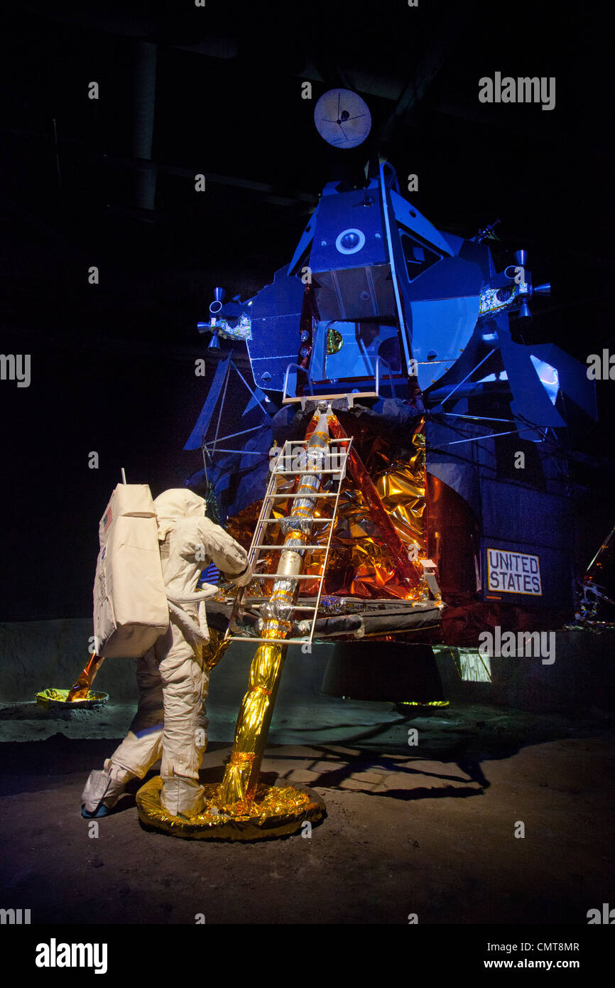 Cradle of Aviation Museum Lunar Module Stock Photo - Alamy