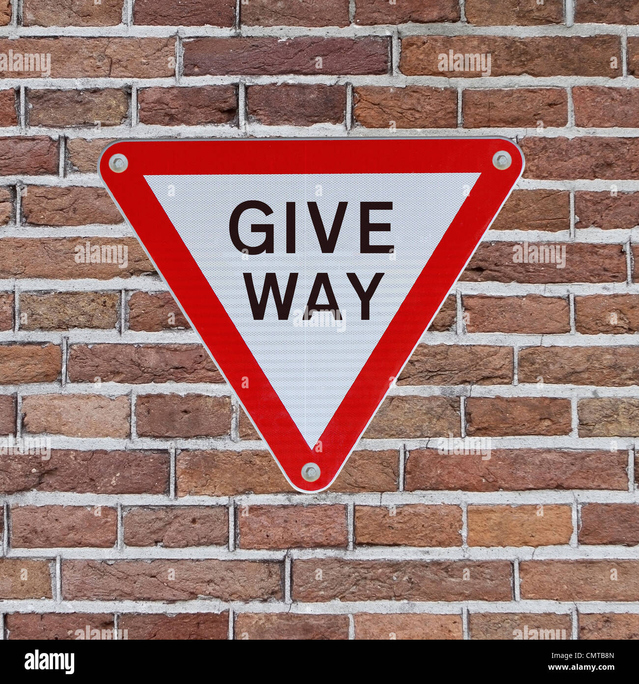 Yield Sign Stock Photos & Yield Sign Stock Images - Alamy