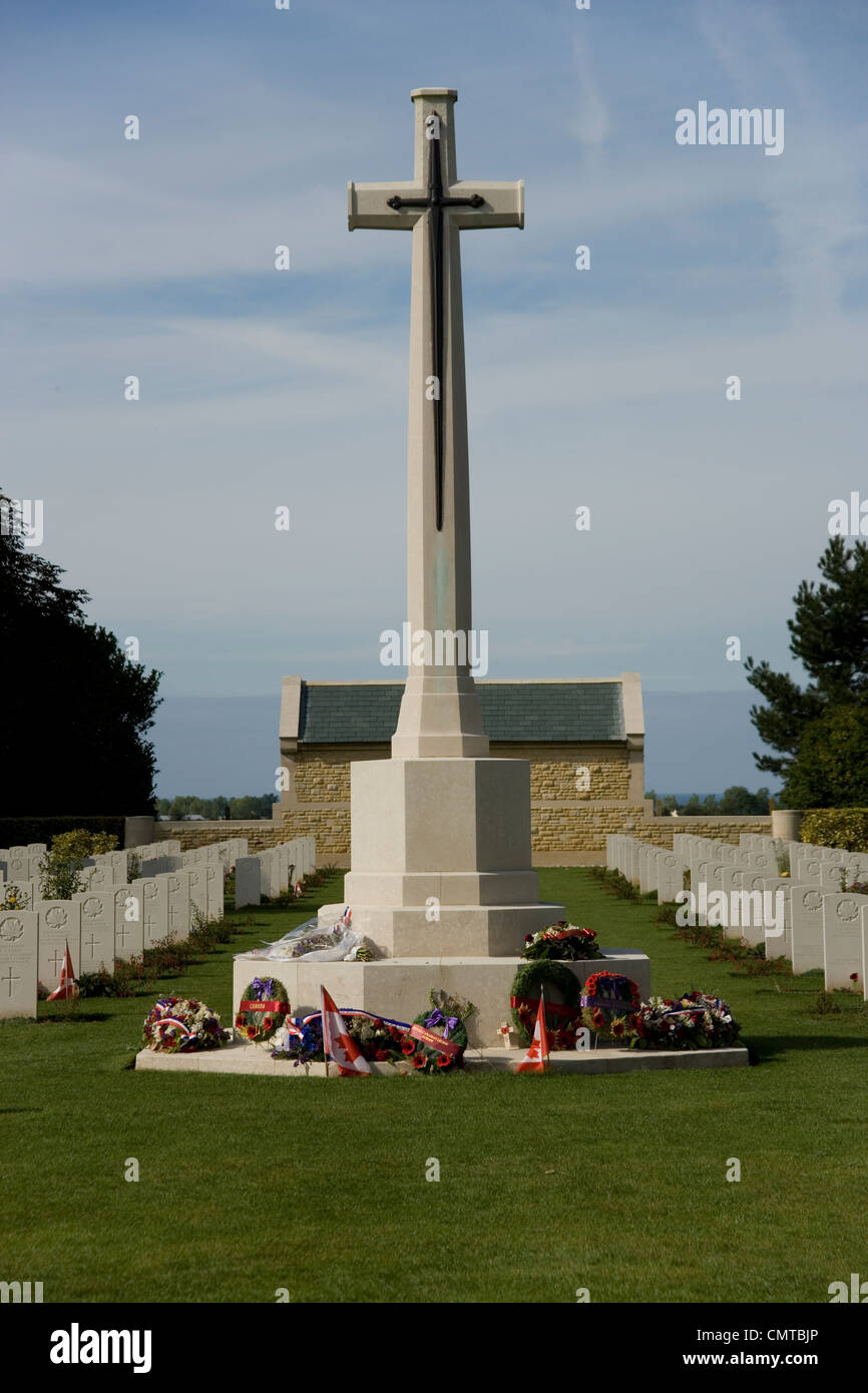 Beny sur mer canadian war cemetery hi-res stock photography and images - Alamy