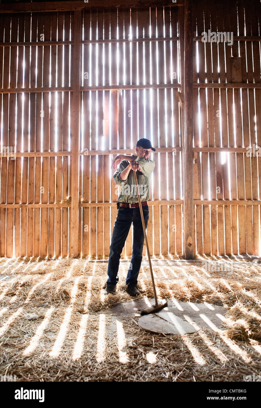 Sweeping with a broom hi-res stock photography and images - Alamy