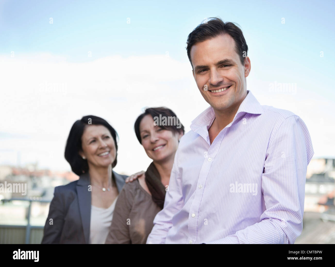 People standing too close hi-res stock photography and images - Alamy