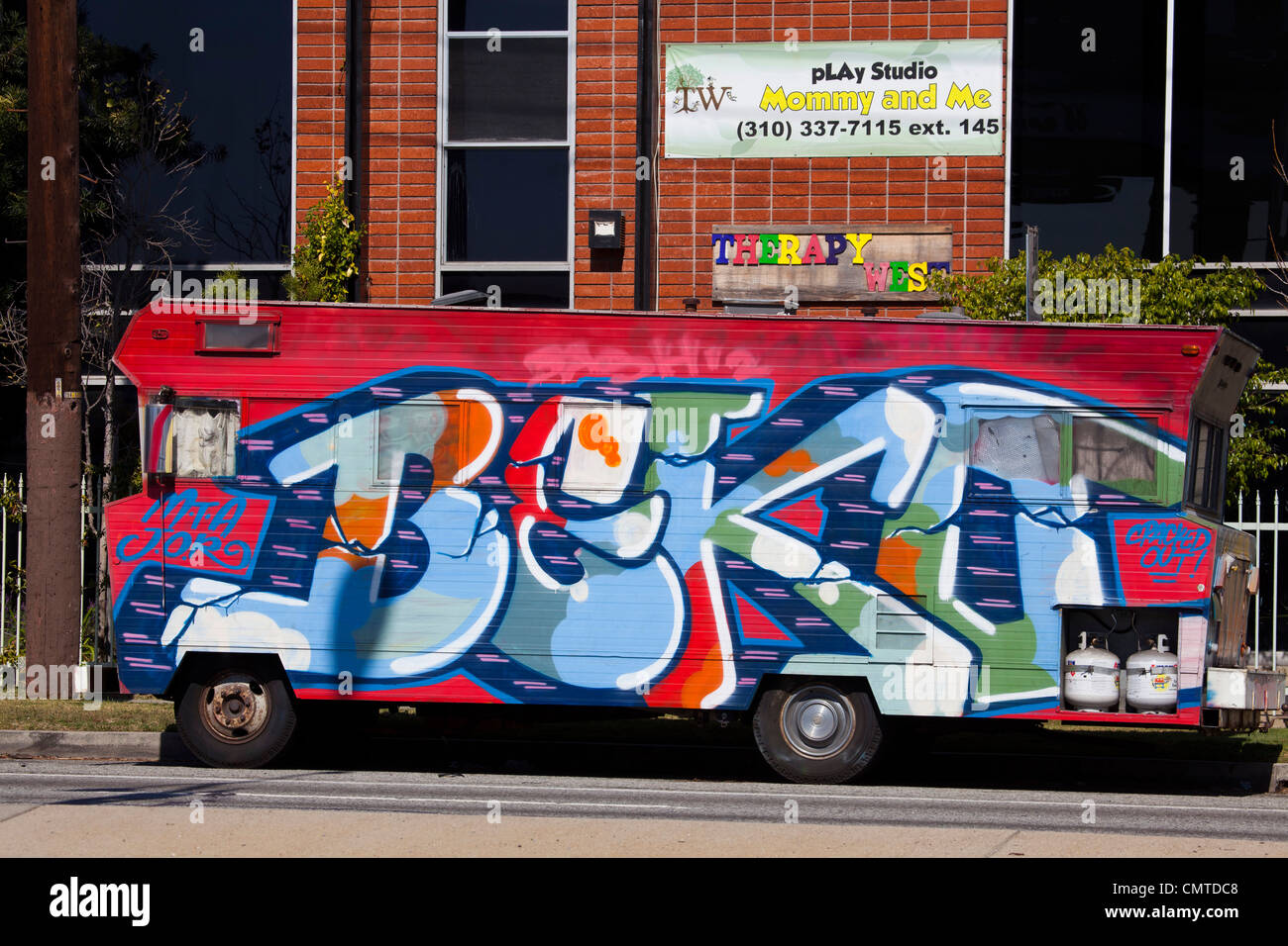 Graffiti art rv hi-res stock photography and images - Alamy