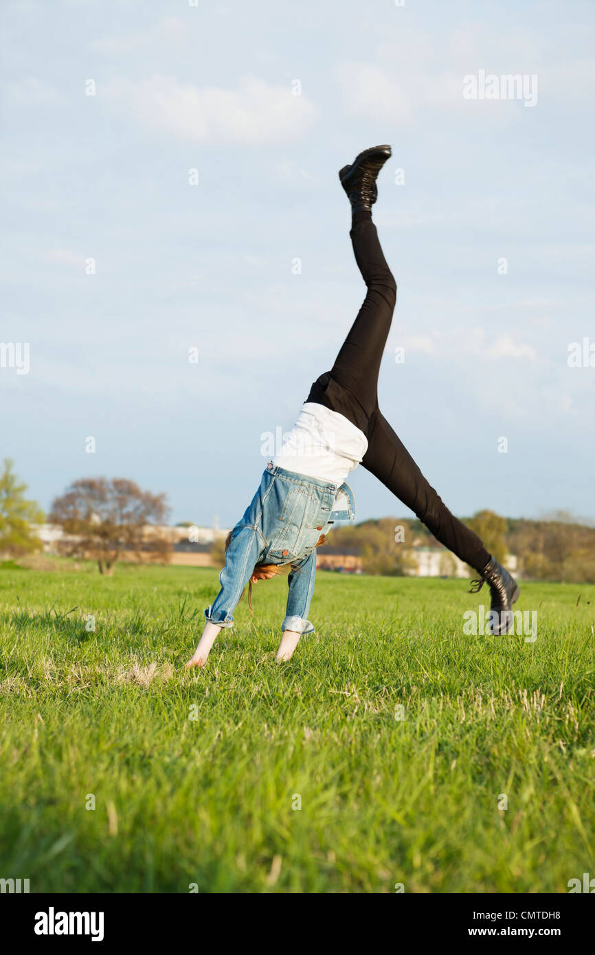 Do a cartwheel hi-res stock photography and images - Alamy