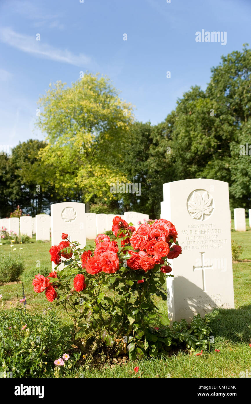 Commonwealth War Graves Commision Canadian Cemetery at Beny sur Mer ...