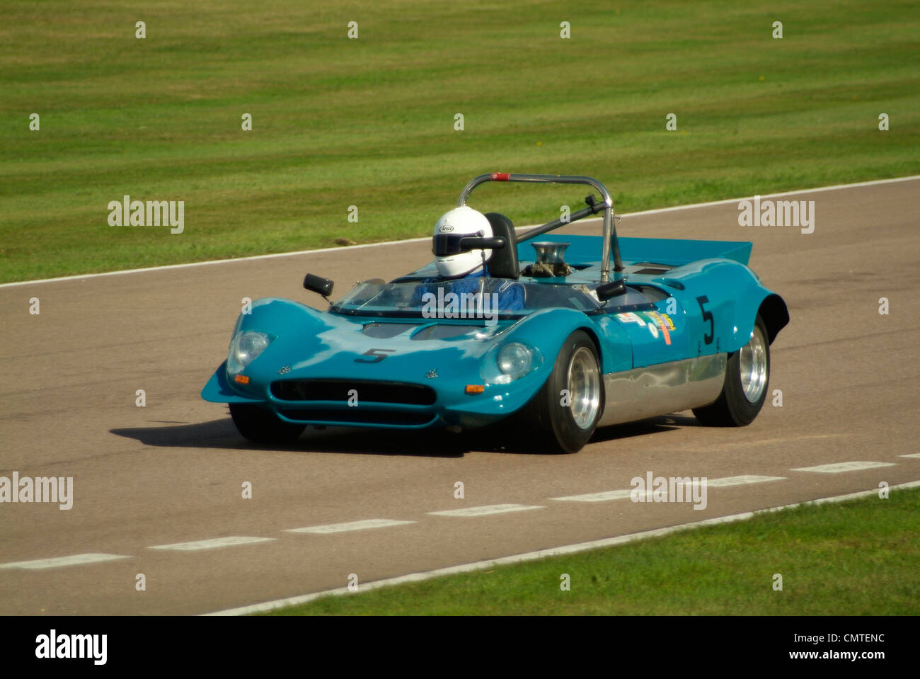 Goodwood festival of speed classic car racing Stock Photo - Alamy