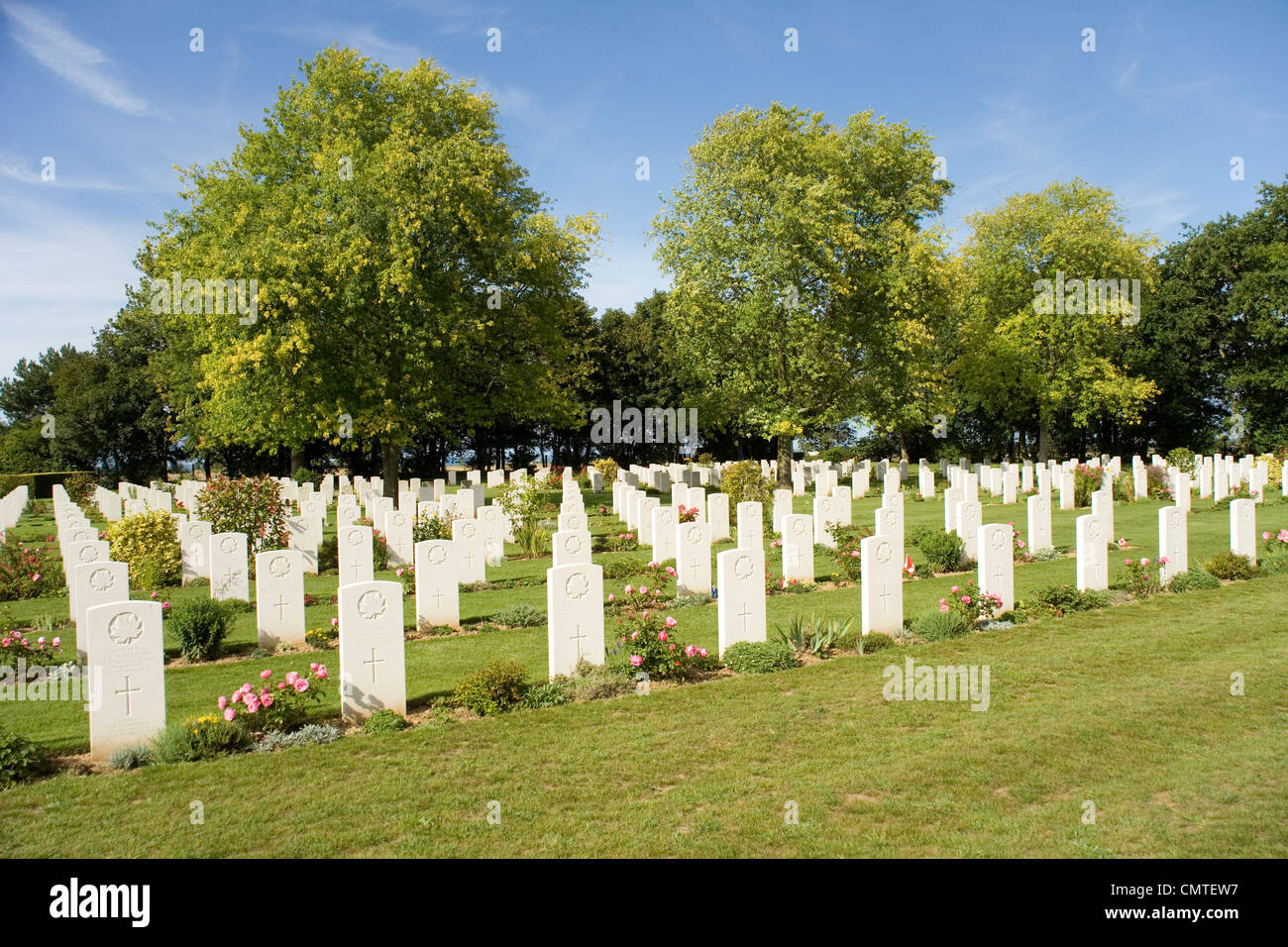 Commonwealth War Graves Commision Canadian Cemetery at Beny sur Mer ...
