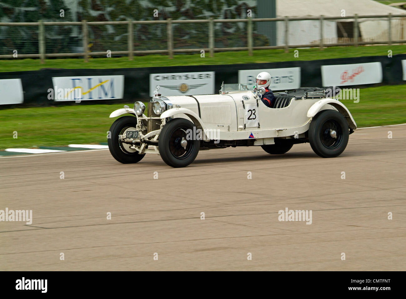 Goodwood festival of speed classic car racing Stock Photo - Alamy
