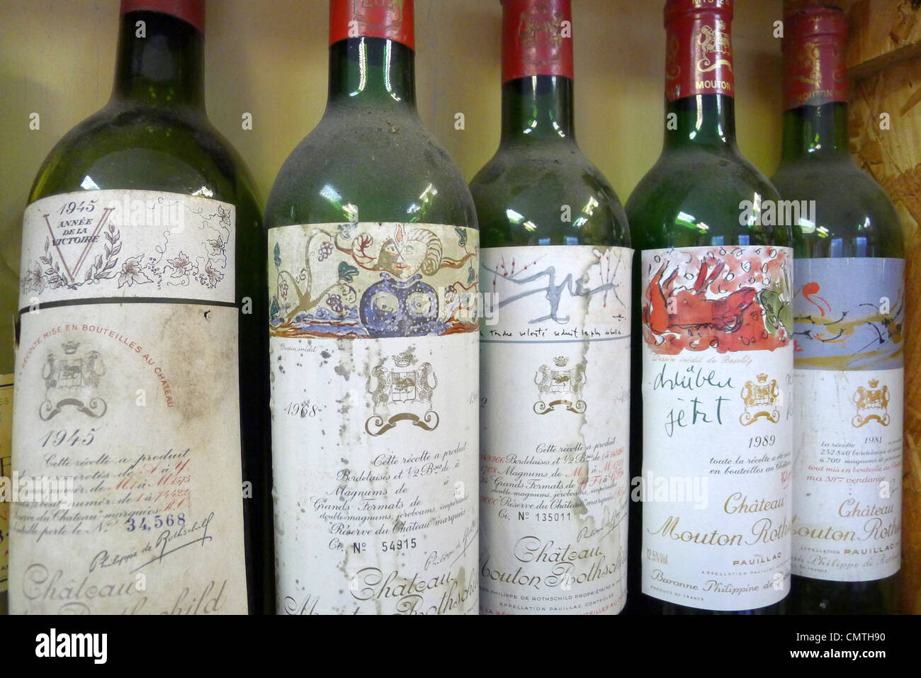Old Wine Bottles Stock Photo - Alamy