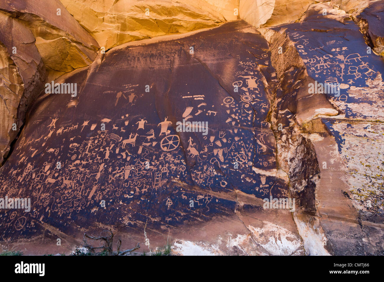 Native american cave artifacts hi-res stock photography and images - Alamy