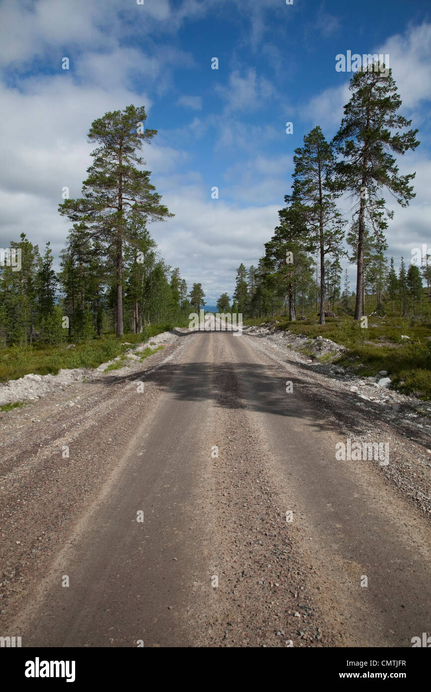 Lined by trees hi-res stock photography and images - Alamy