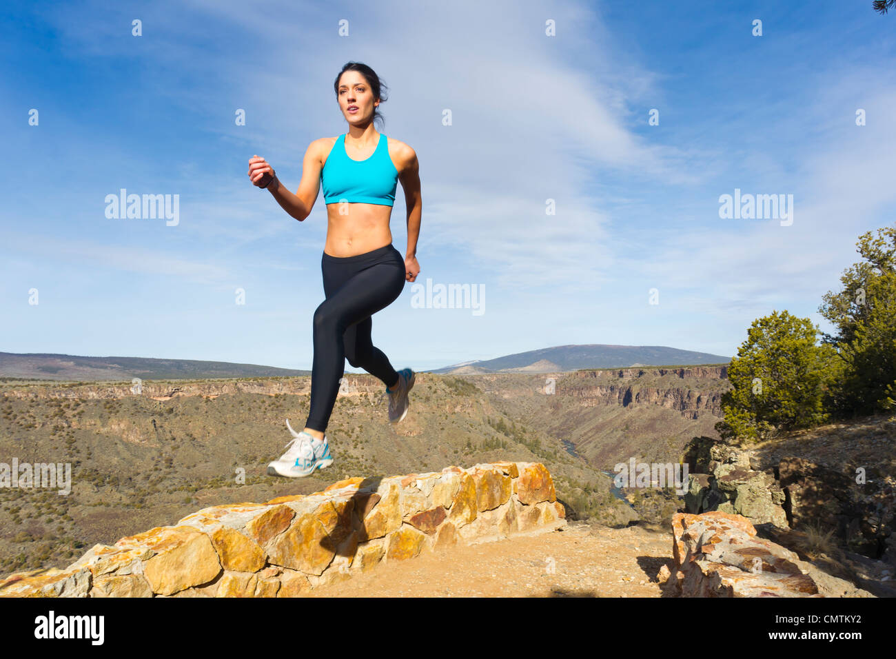 Runner mid air hi-res stock photography and images - Alamy