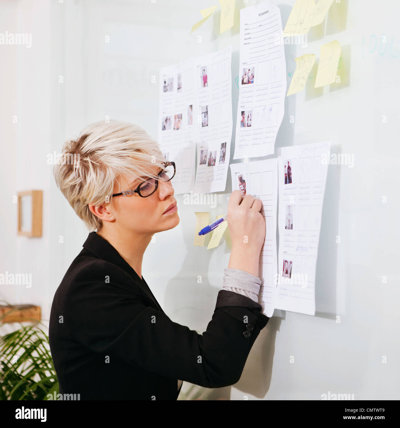 Wall_writing hi-res stock photography and images - Alamy