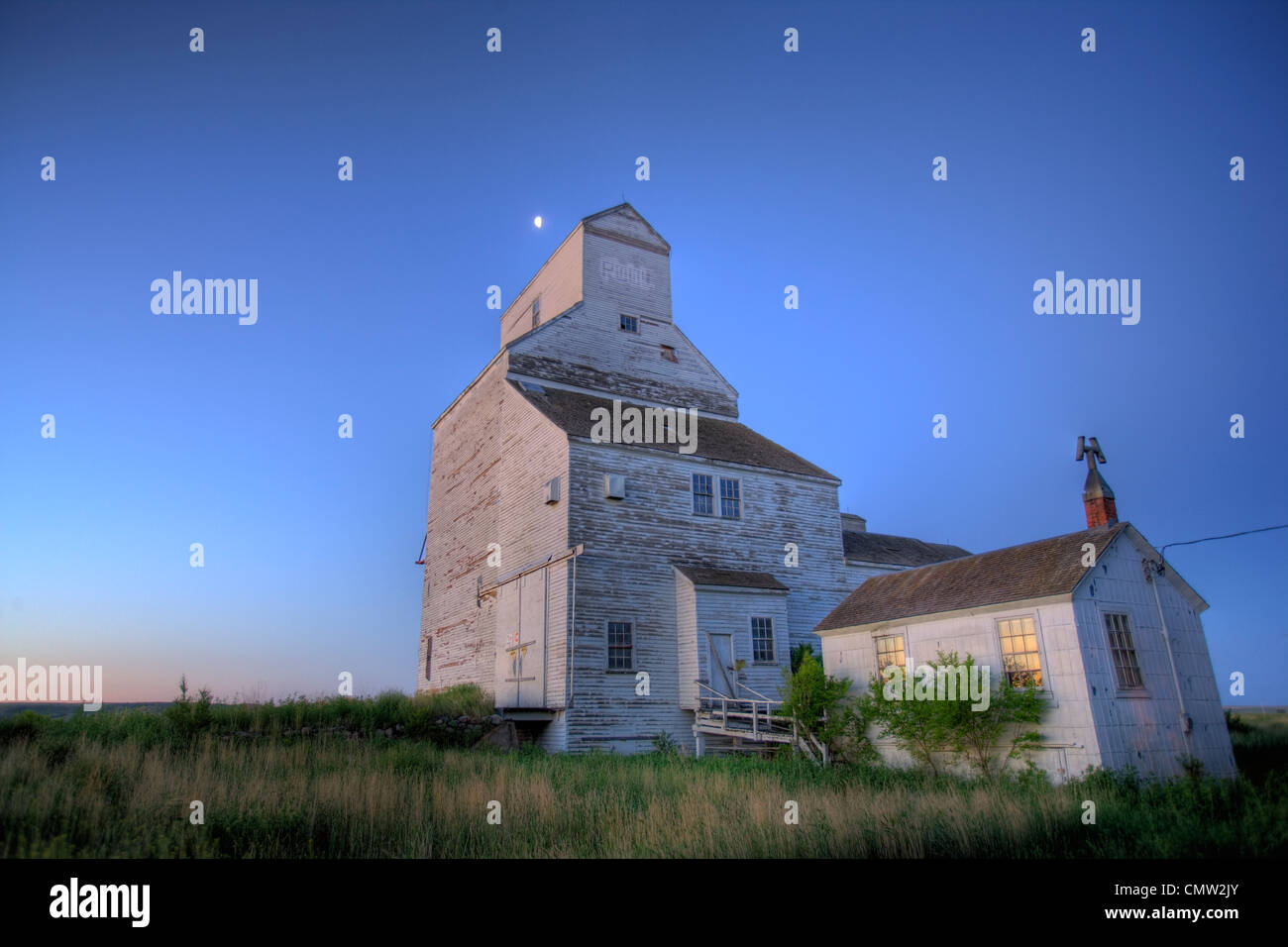 Old val marie grain elevator hi-res stock photography and images - Alamy