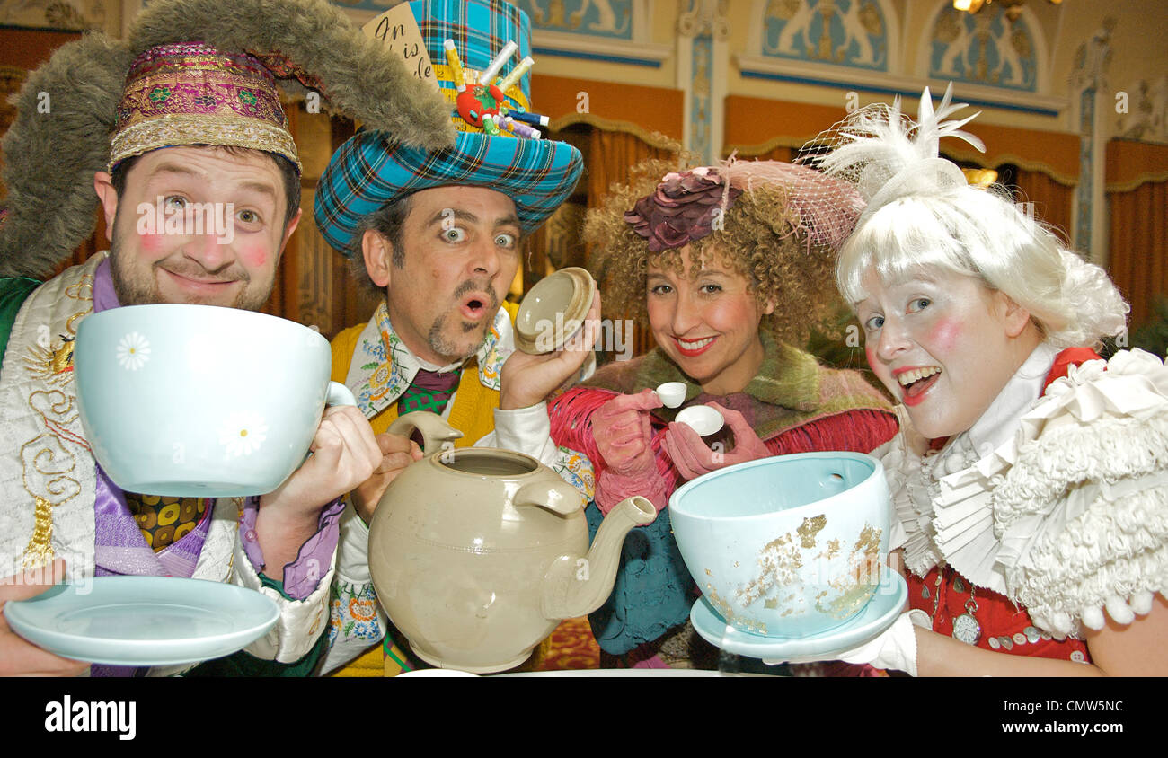 Mad Hatter Tea Party Stock Photos & Mad Hatter Tea Party Stock Images ...