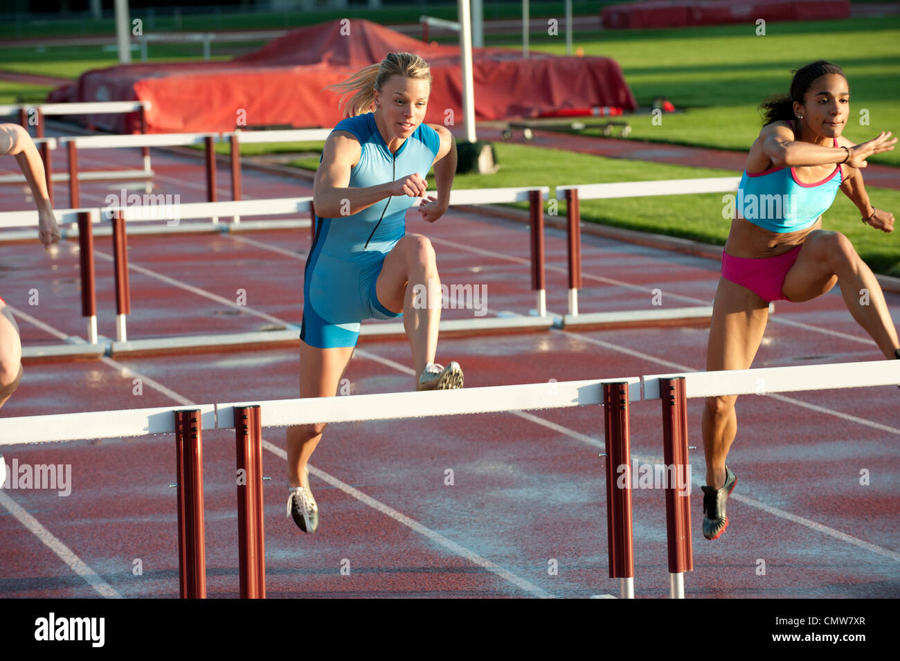 Women hurdles hi-res stock photography and images - Alamy