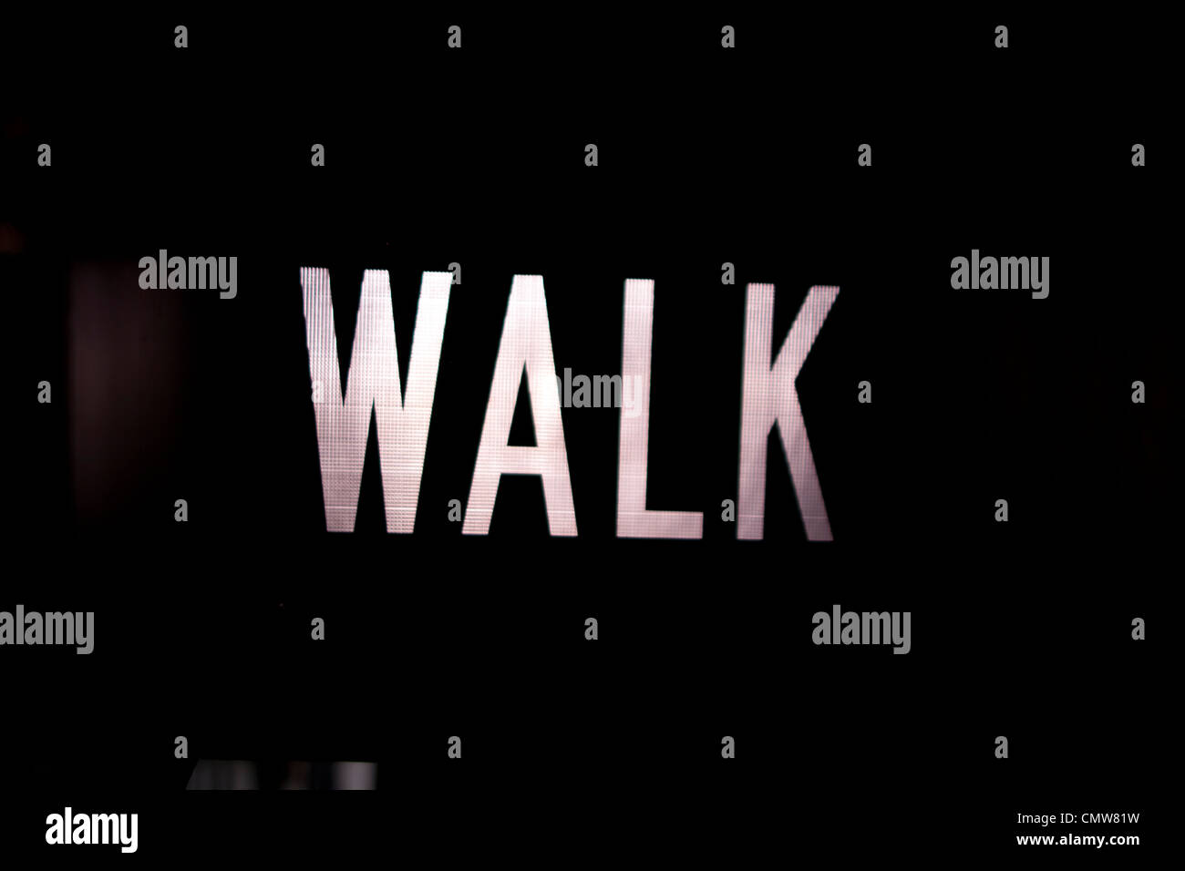 Pedestrian crossing sign new york hi-res stock photography and images ...