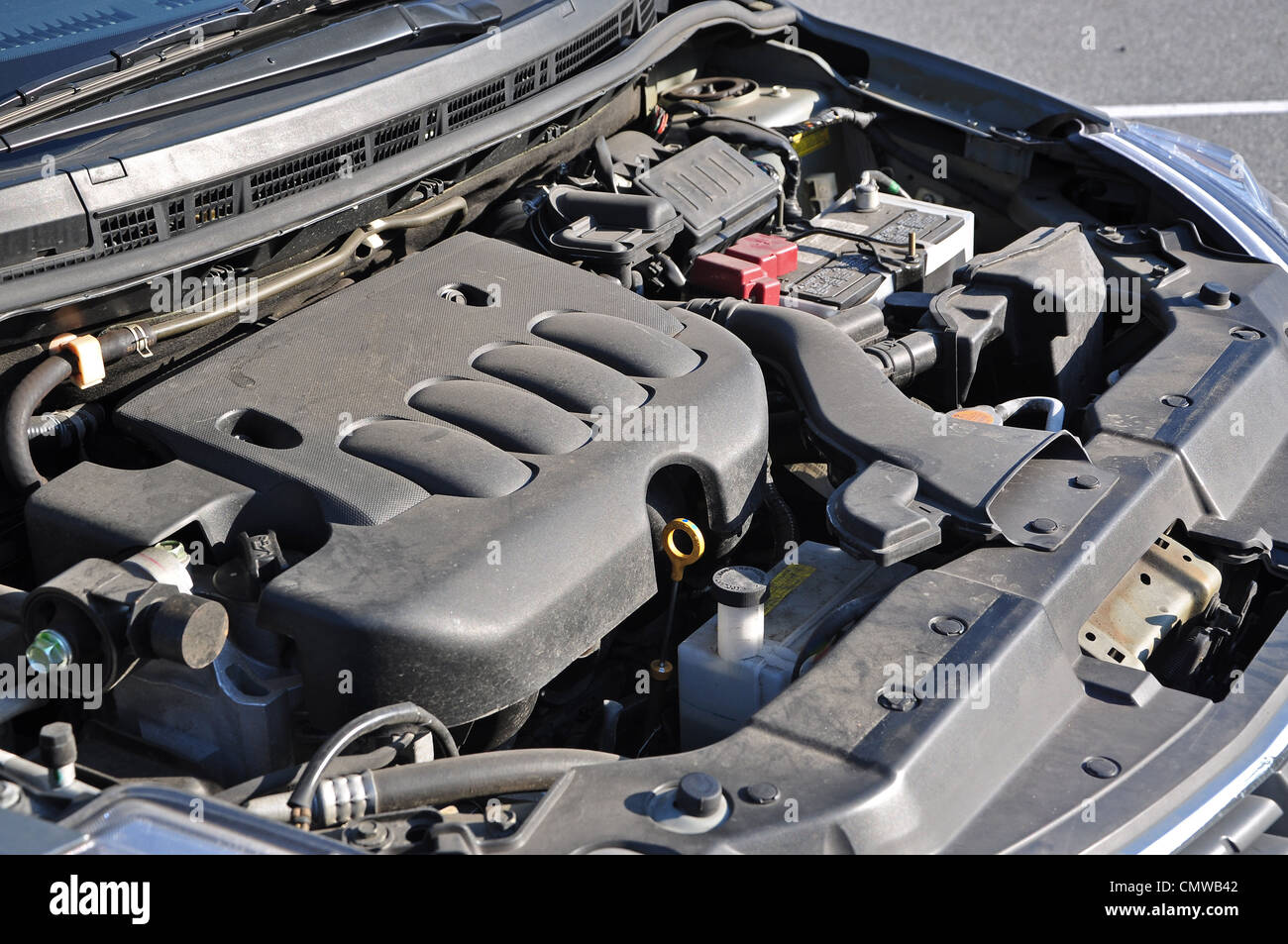 Intake manifolds hi-res stock photography and images - Alamy