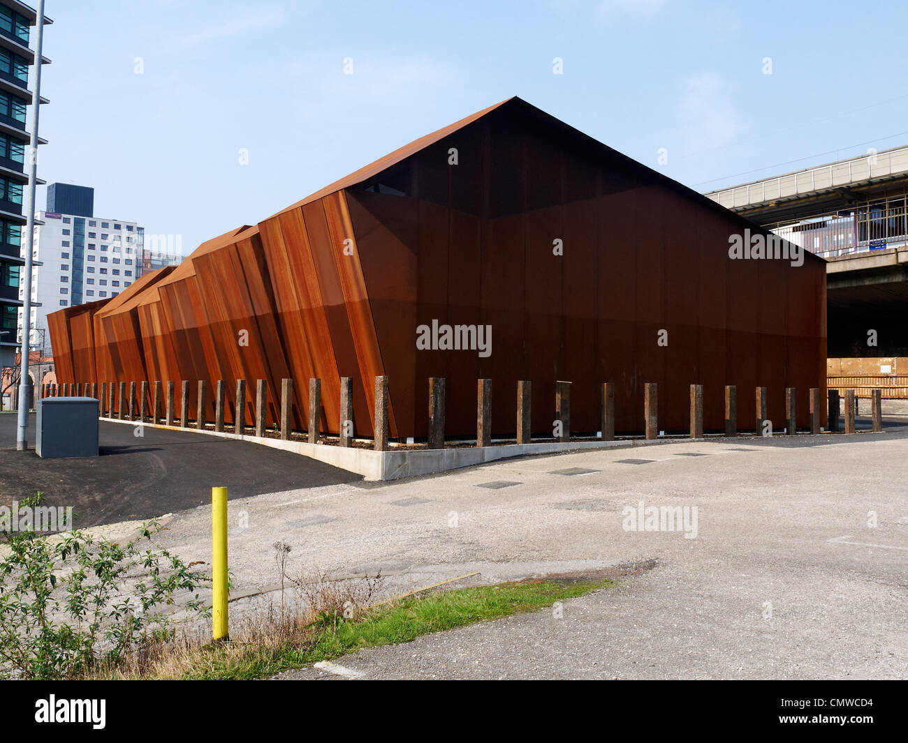 Central Manchester Primary 100508 33kV electricity substation United ...