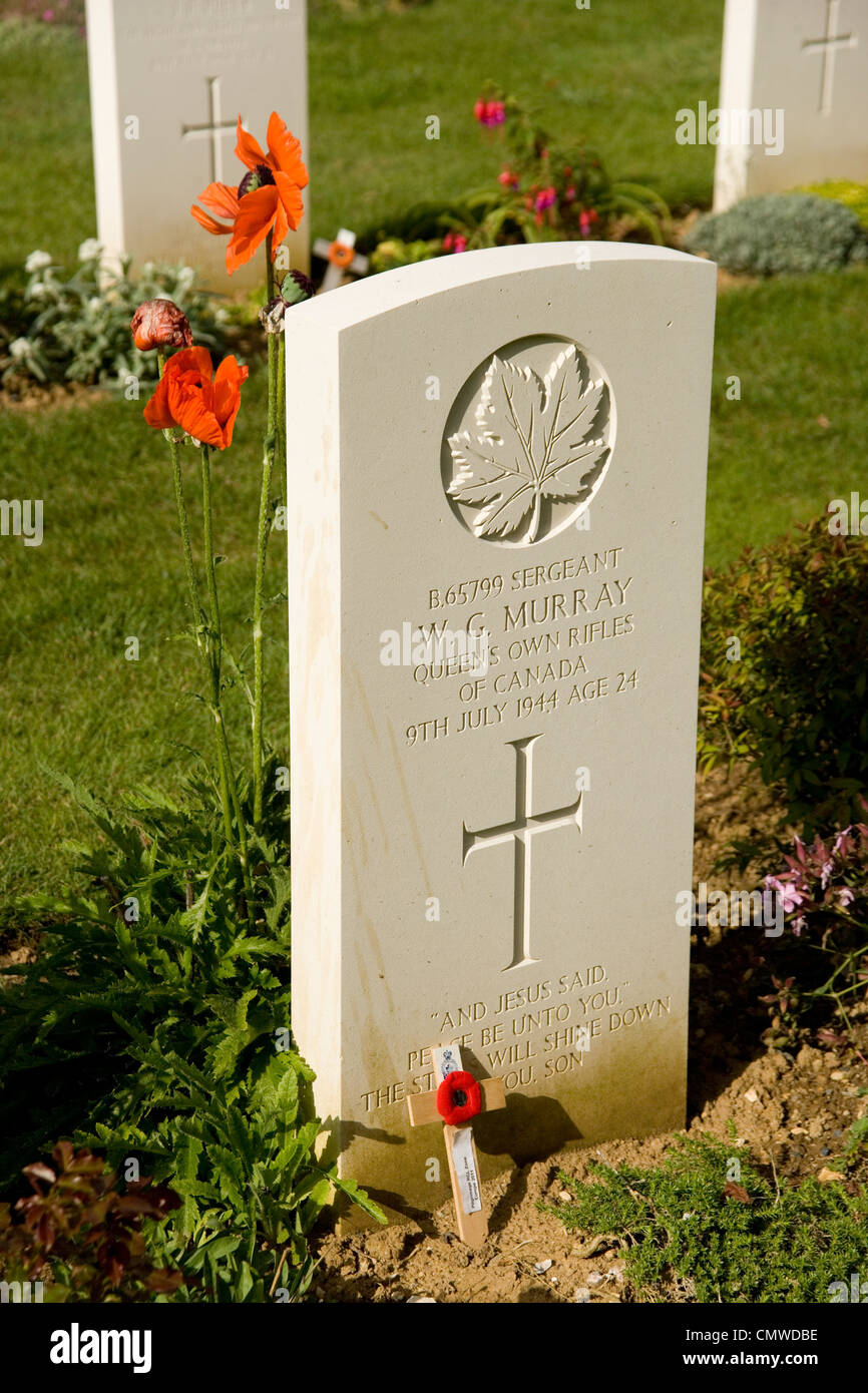 Queens Own Rifles grave at Commonwealth War Graves Commision Canadian ...