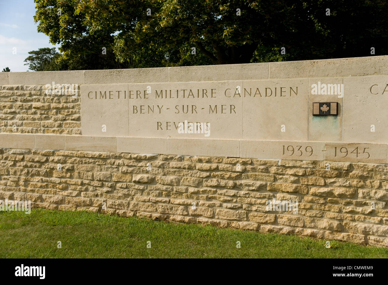 Commonwealth War Graves Commision Canadian Cemetery at Beny sur Mer ...