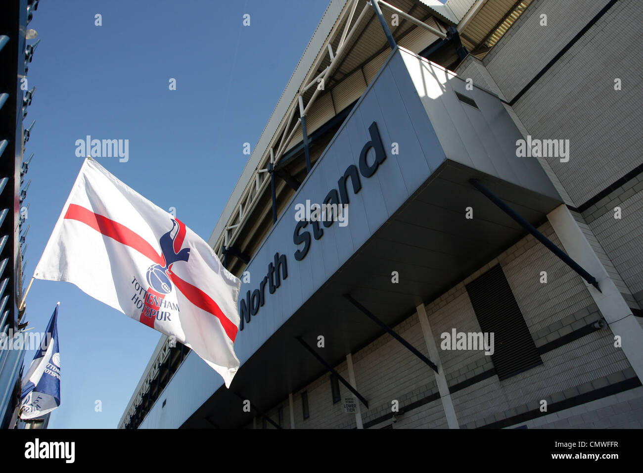 Tottenham hotspur stadium general hi-res stock photography and images ...