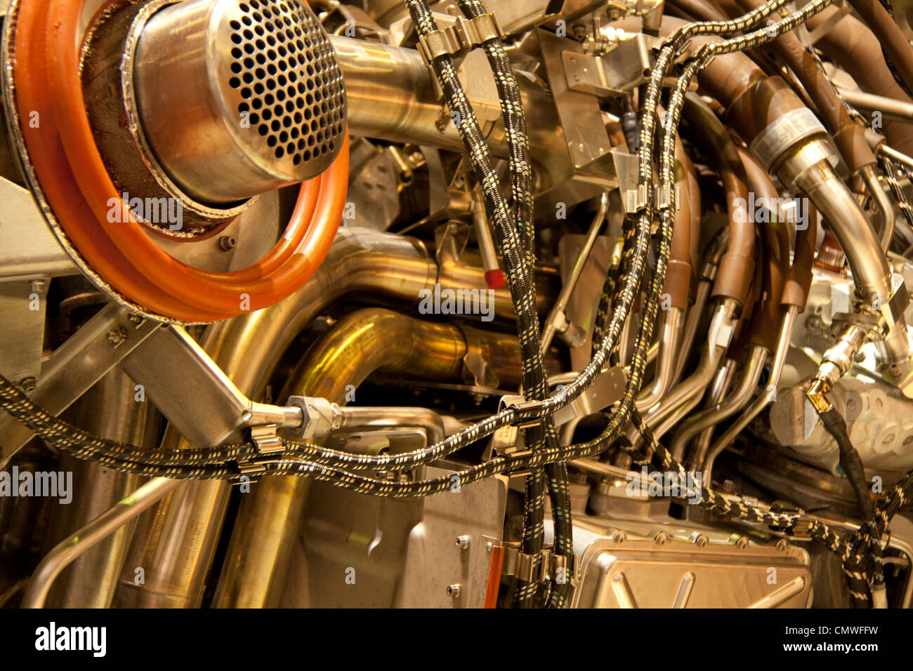 Jet engine pipe hi-res stock photography and images - Alamy