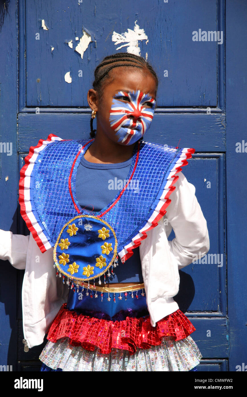 Members of the West Indian community lead the annual Notting Hill ...