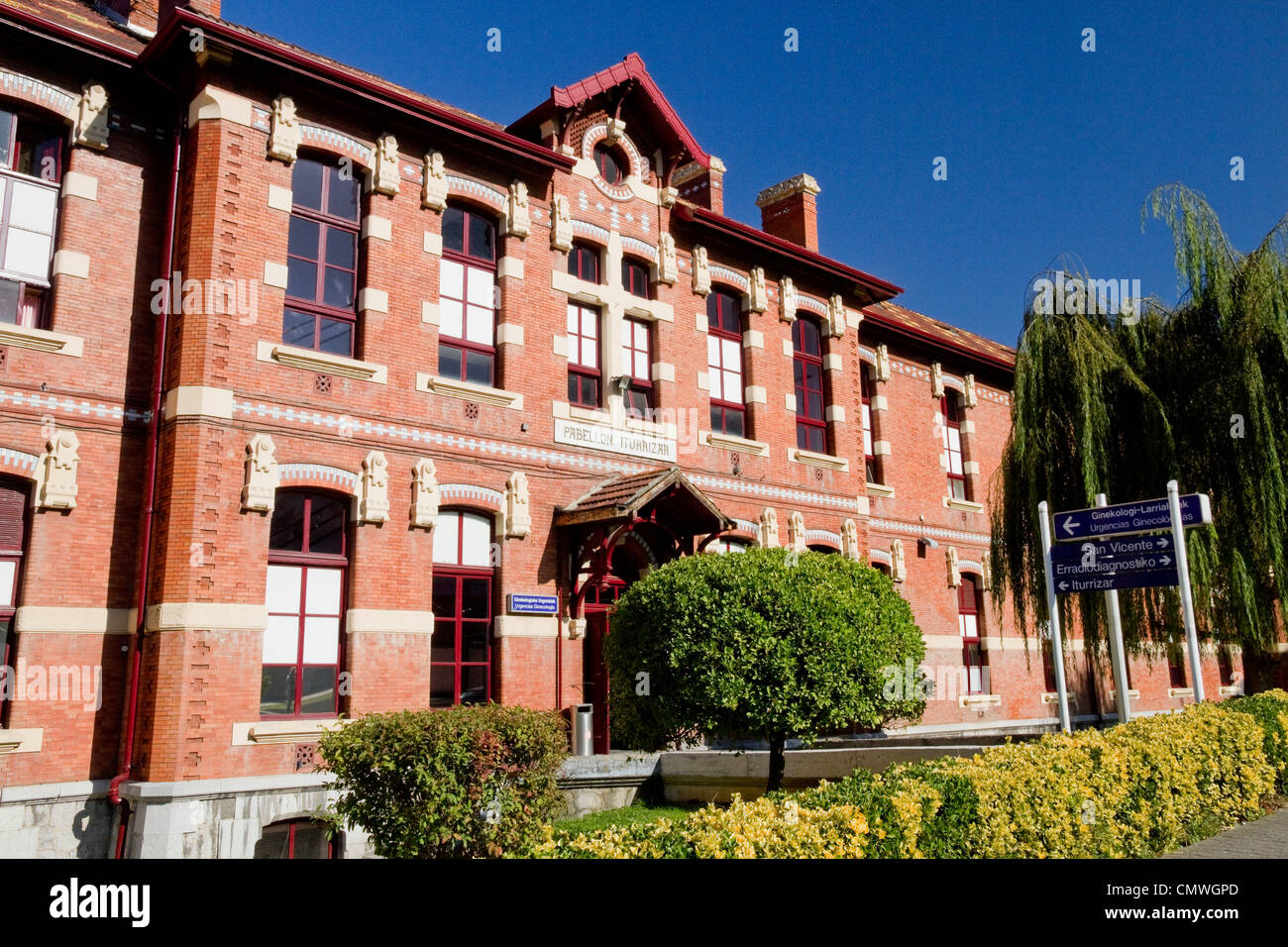 Victorian style hospital hi-res stock photography and images - Alamy