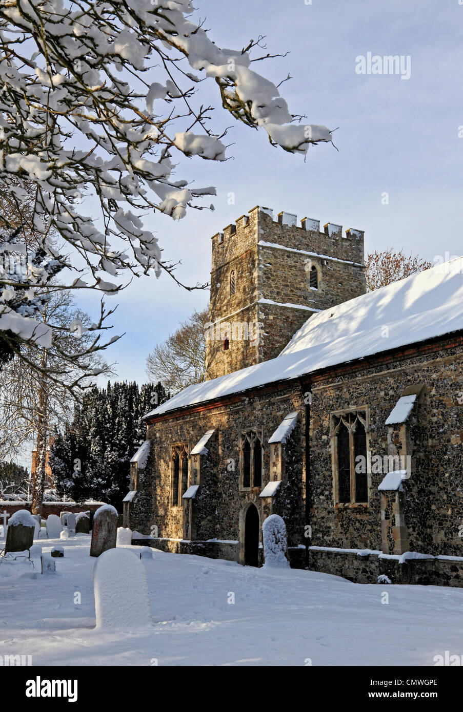 Kent church snow hi-res stock photography and images - Alamy