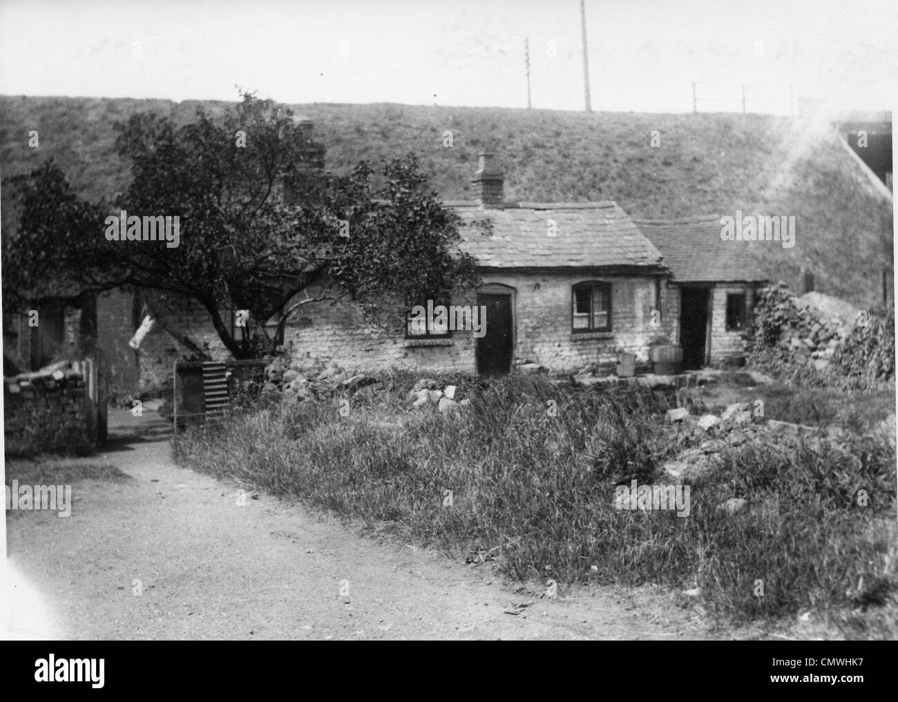 Ettingshall Road, Wolverhampton, Early 20th cent. Old cottages in ...